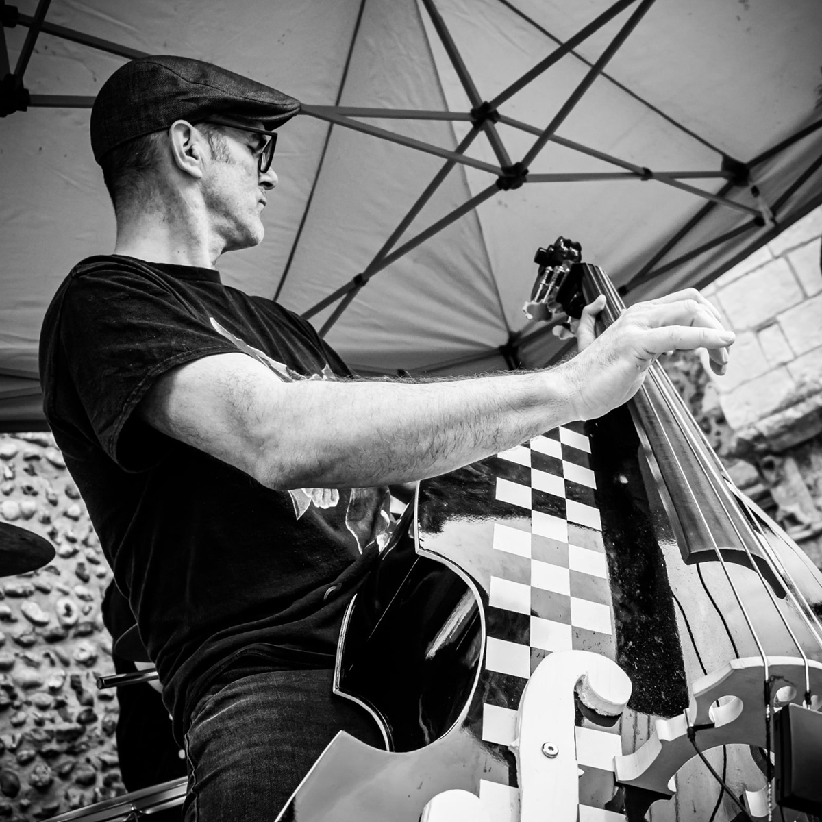 Wayne Beauchamp – Slap Bass & Vocals